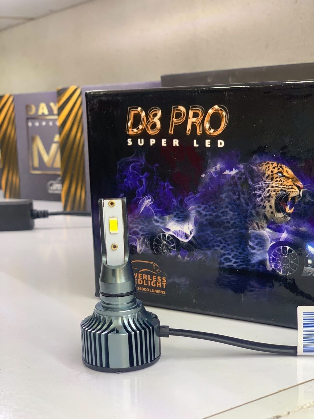 هدلایت D8 Pro - گالری چراغ اسپرت دکترلایت